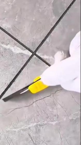 美缝剂粘在瓷砖上时间久了怎么去除图标