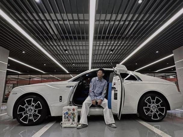 网红开什么豪车截图