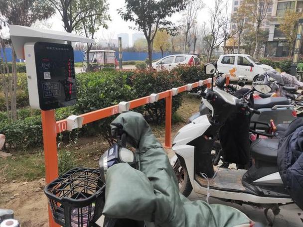 打雷可以充电动车电吗图标