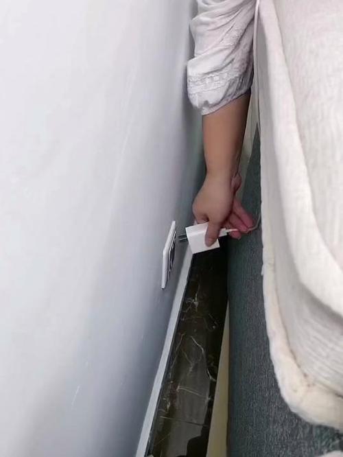 插座被床挡住窍门图标
