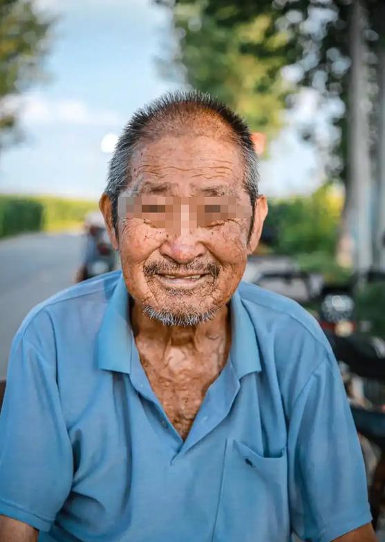 老人死亡后银行卡截图