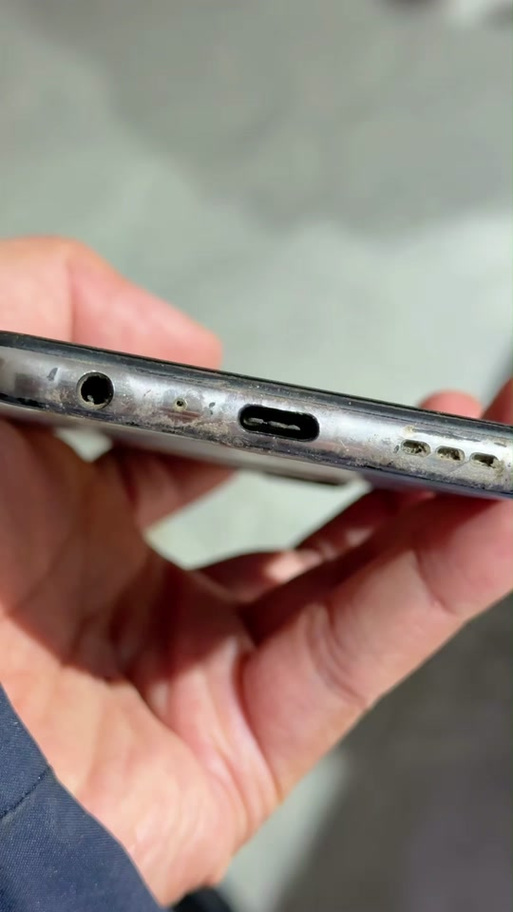 iPhone11充电口容易松动图标