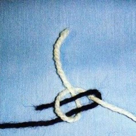 缝衣服线断了怎样打接