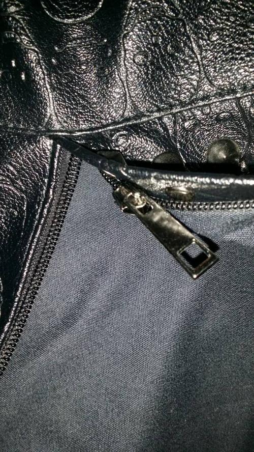 拉链拉上去又开了,怎么办图标