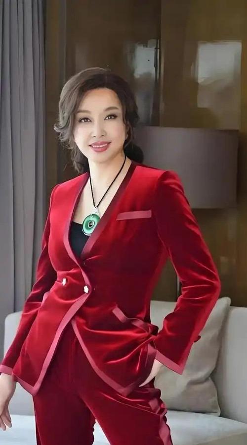 刘晓庆最惊艳的十张照片图标