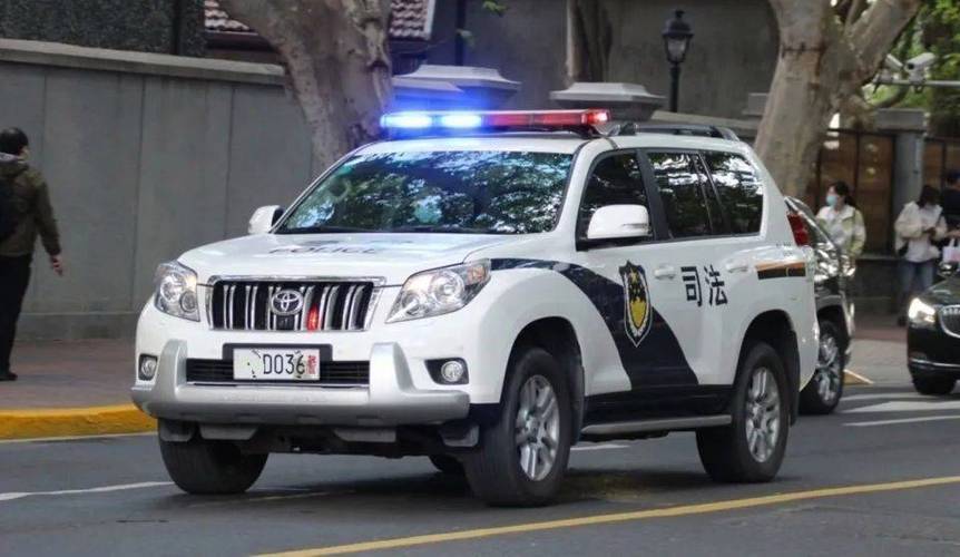 中国警车的叫声声音播放