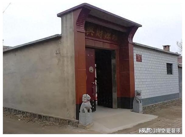 农村大门被前面房子挡住了图标