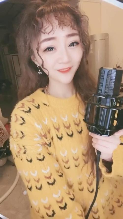 烟嗓给人的感觉图标