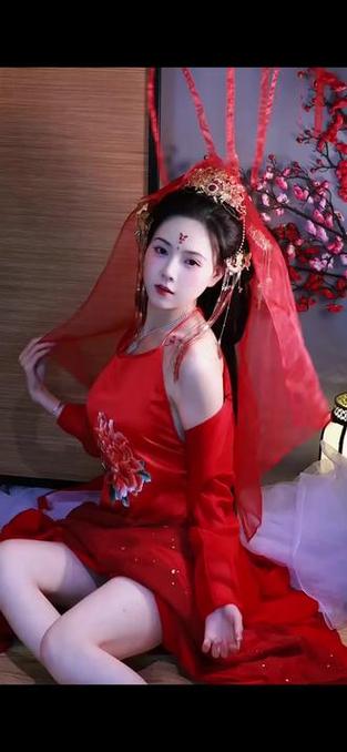 肚兜女古风汉服跳舞截图