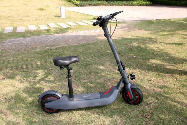 bremer电动滑板车使用说明书
