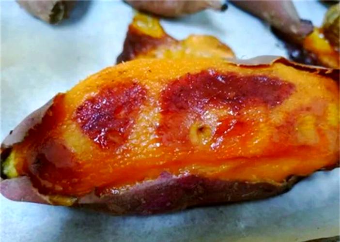 烤箱烤红薯用锡纸包着好还是铺着好截图