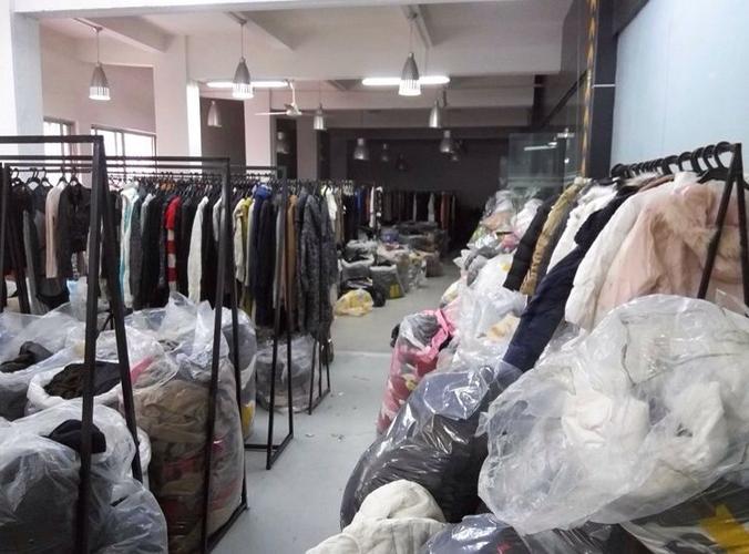 服装厂家批发货源截图