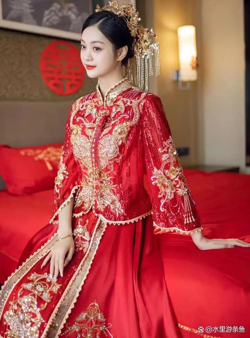 汉族新娘嫁衣图片截图