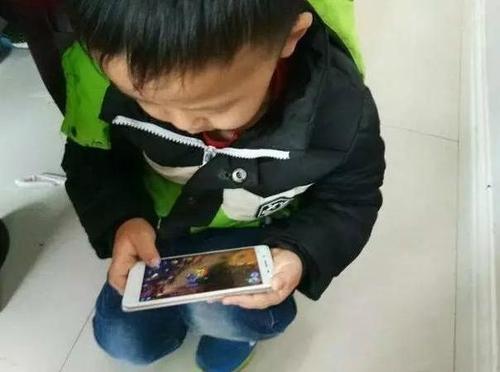 王者荣耀怎么找到人工客服图标