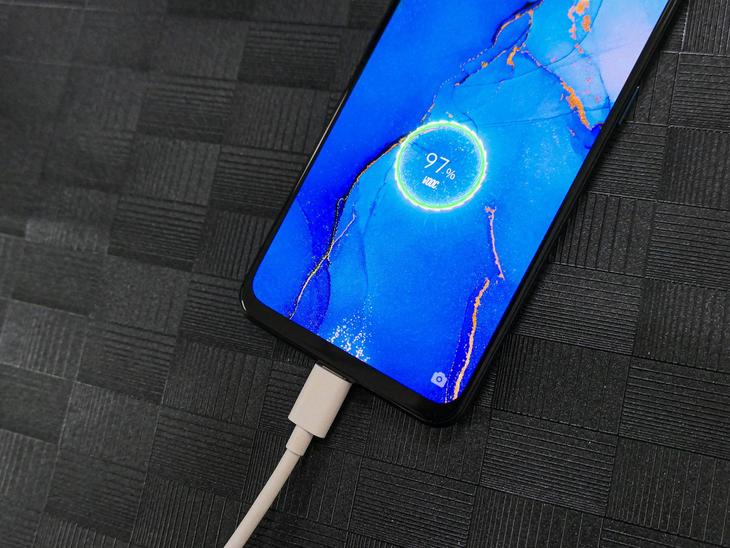 opporeno3首次充电图标