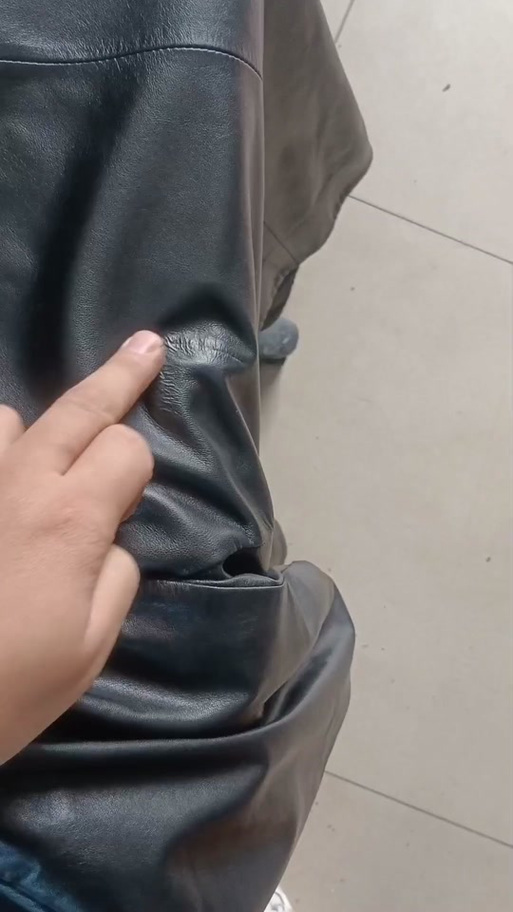 真皮皮衣会掉皮吗图标