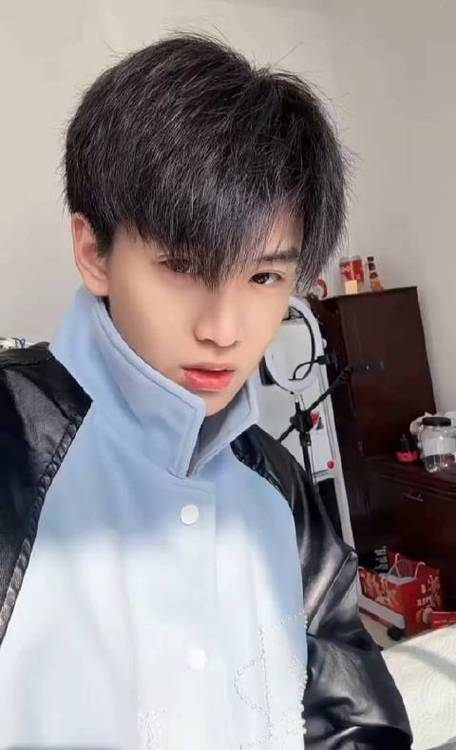 帅哥视频心动挑战