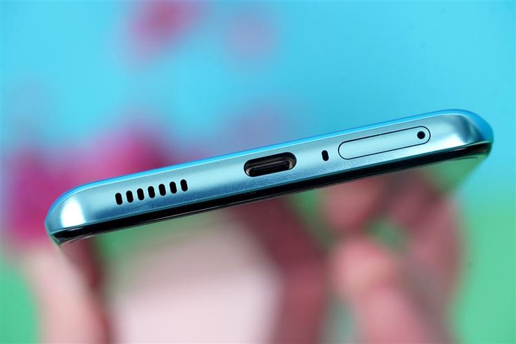 vivo手机下面的孔都是干什么的截图
