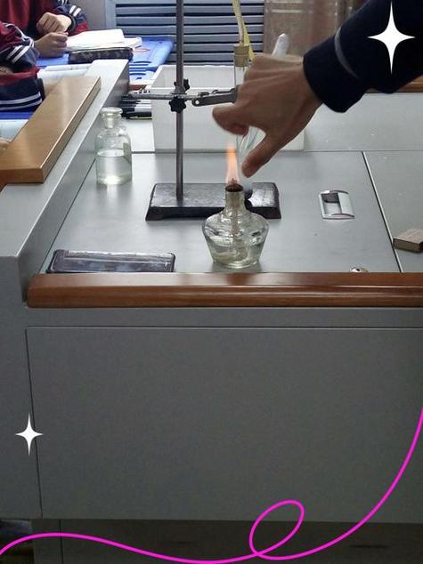 检验氢气听到尖锐的爆鸣声图标