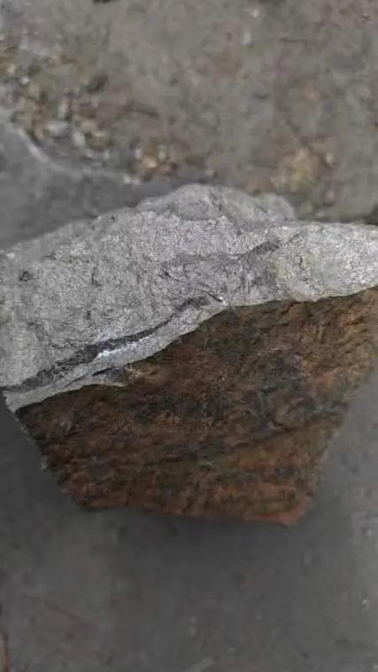 硫铁矿价格多少一吨图标