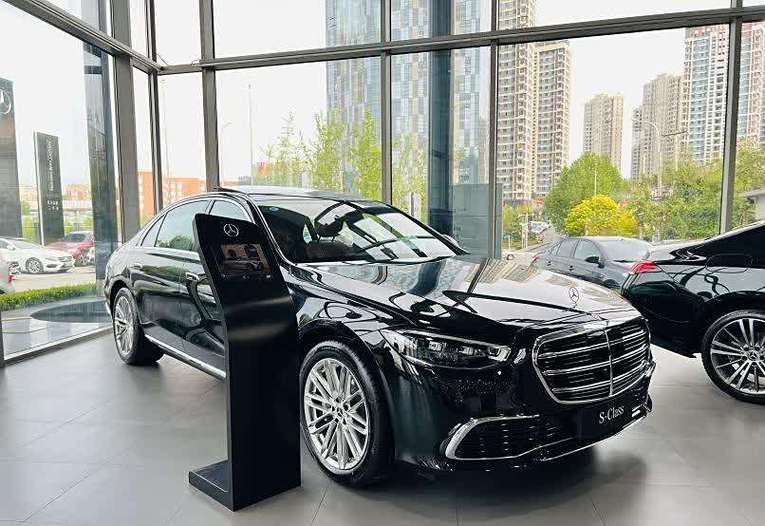 50万的奔驰有几款图标