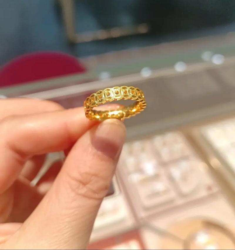 圣魔之光石无限金钱金手指