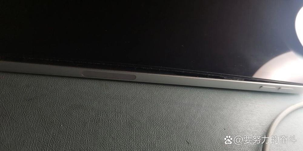 ipad屏幕边缘开胶图标
