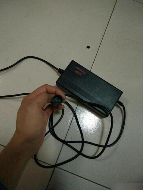 充电器突然插不进去了图标