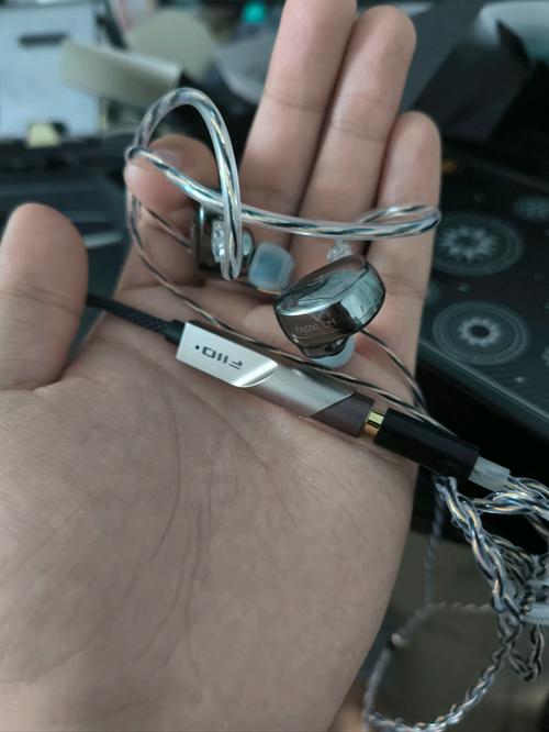 耳机音量开一格都很大图标