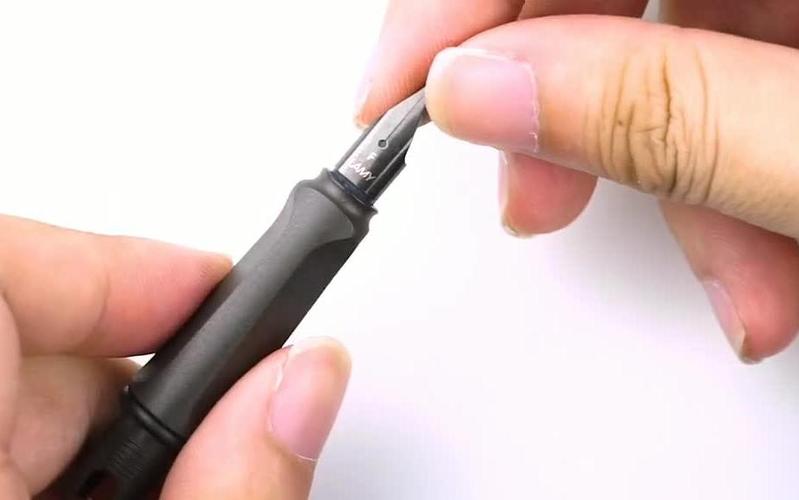 暗尖钢笔笔舌拆卸视频截图
