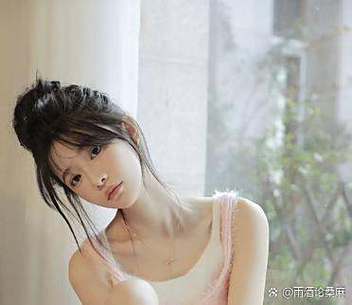 女生说不想出门的笑话图标
