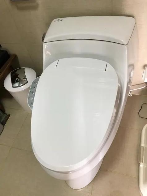 智能马桶喷嘴滴水图标