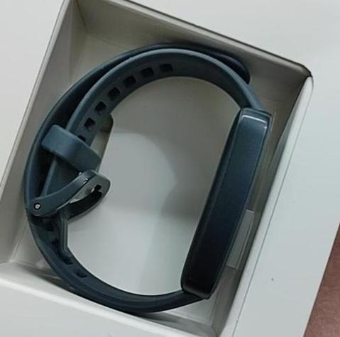 华为band8手环截图