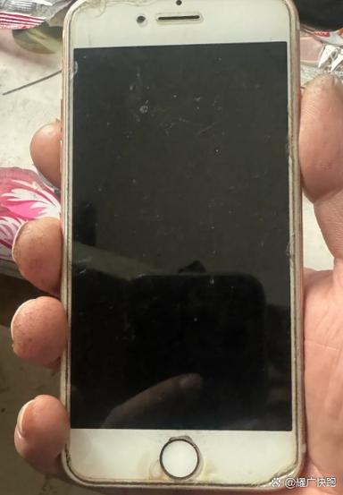 捡到的手机显示丢失的iphone截图