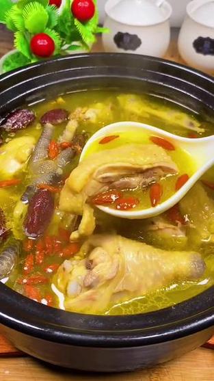 老母鸡煲汤放什么食材图标