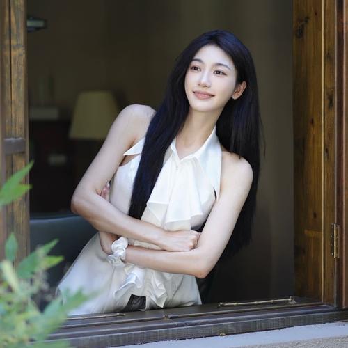 乐聊女的都是什么人图标