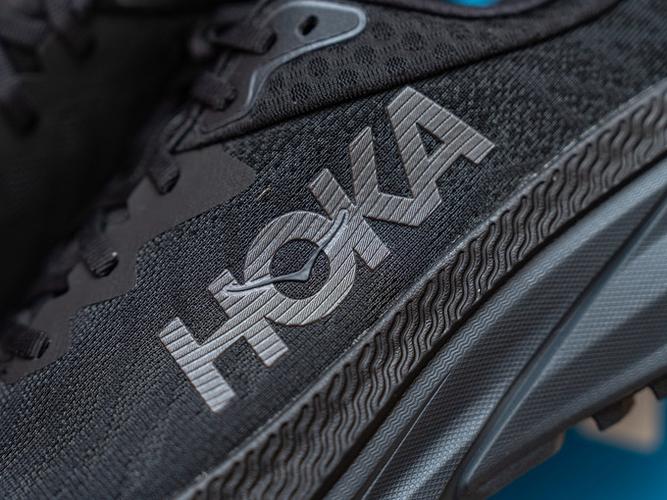 hoka怎么那么贵图标
