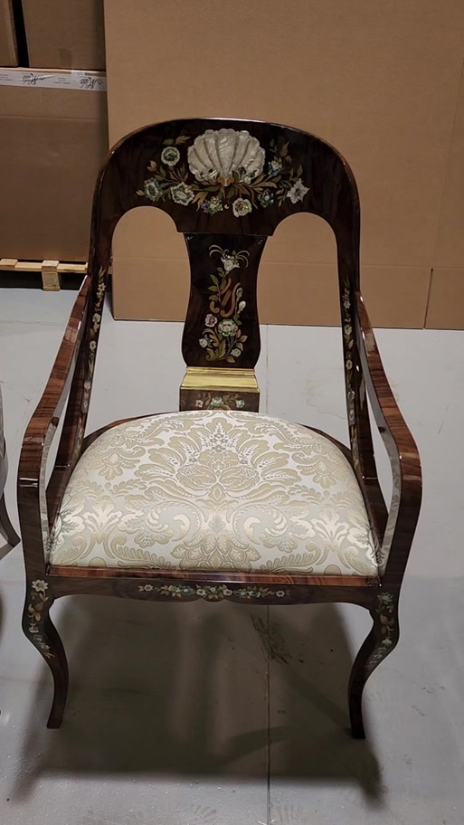 彩色贝壳镶嵌家具图片