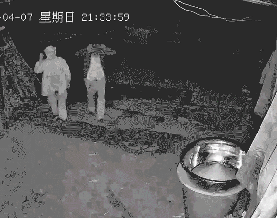 监控拍到小偷但是看不清图标