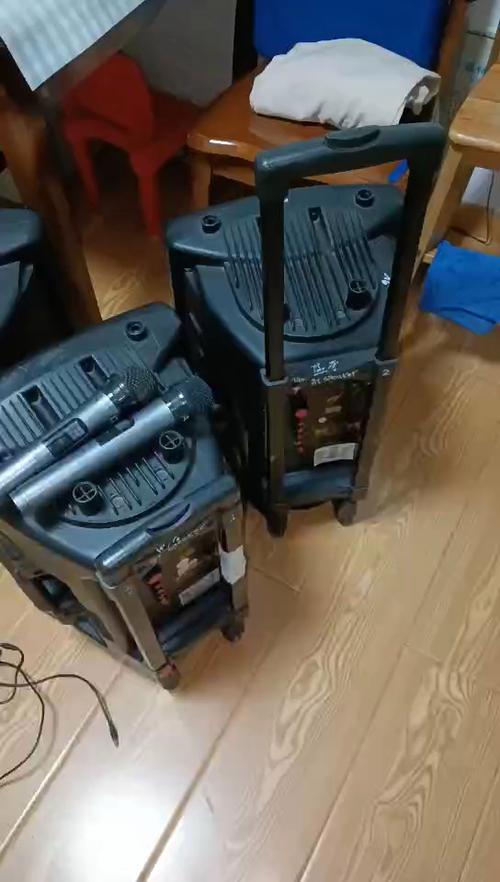 移动音响怎么连接话筒图标