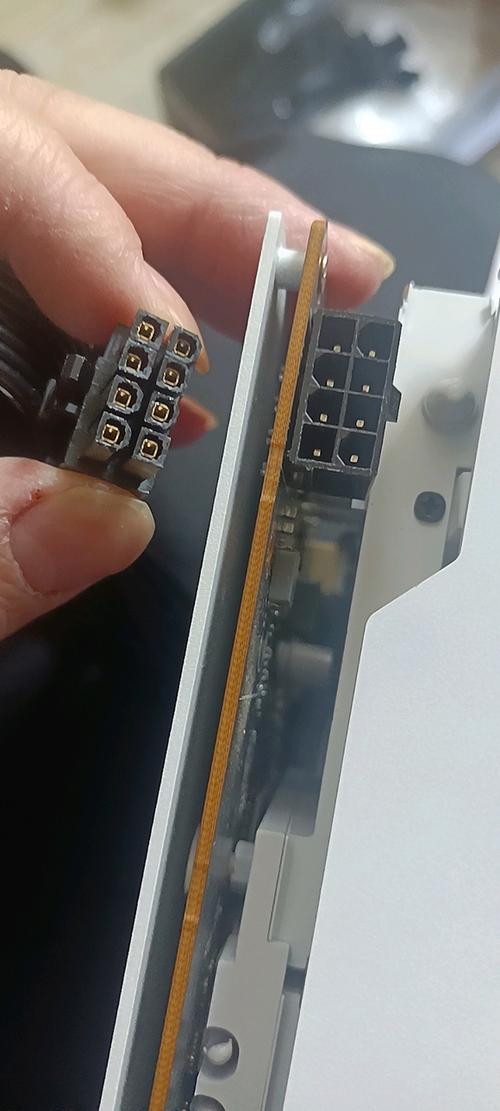 8pin显卡插6pin能用吗截图