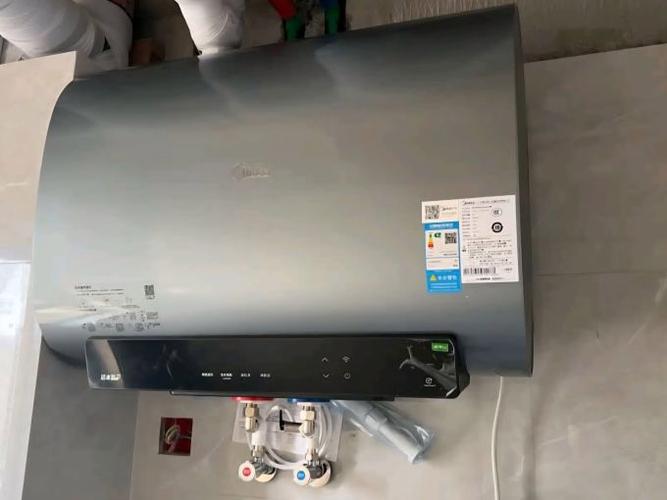 美的热水器8888闪截图