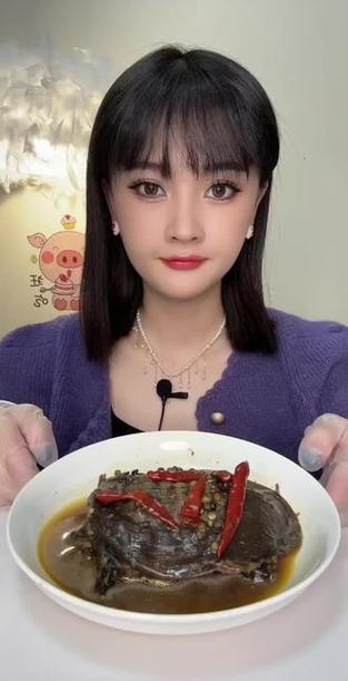 抖音网红小甲鱼截图