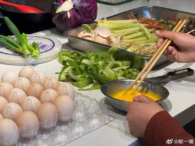 经常买菜做饭的男人图标