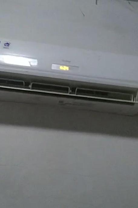 空调突然砰的一声图标