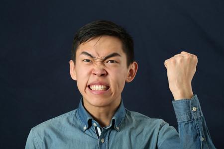 使劲的表情图片图标