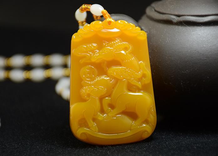 属羊的戴什么玉吊坠好图标
