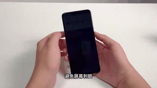 荣耀手机一直说话有个绿框截图