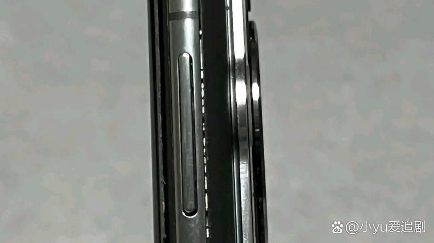 新买的手机后盖有缝隙图标