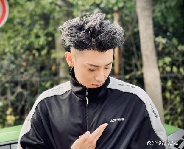黄子韬图片图标